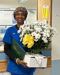 “An angel disguised as a nurse” wins DAISY Award